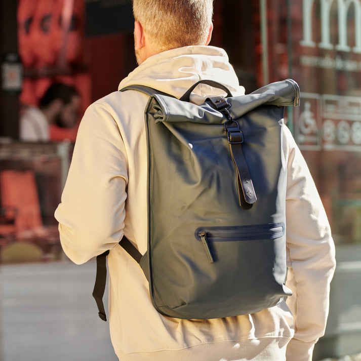 Roll up backpack Metro de Madrid – latiendademetrodemadrid